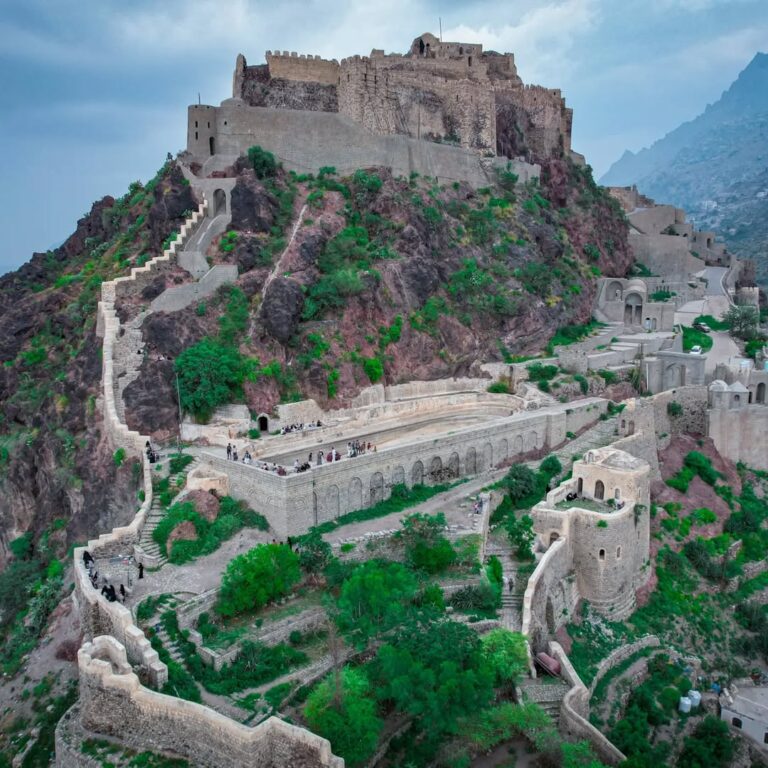 A City of Culture, History, and Breathtaking Mountain Views - Yemen ...